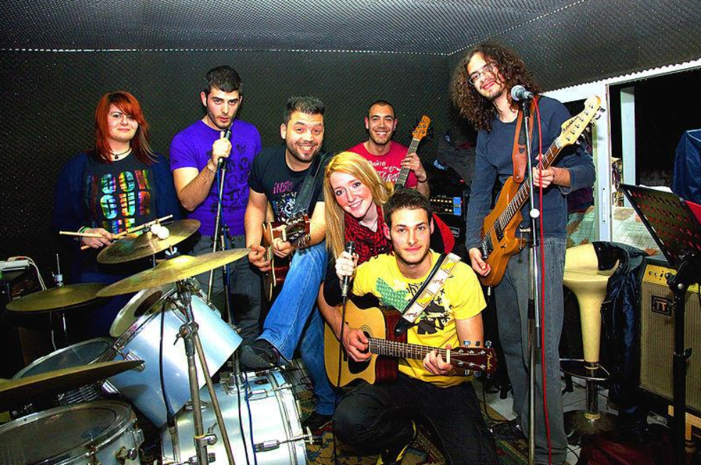 Team Building in Singapore | Best Tools for Team Building & Team Bonding